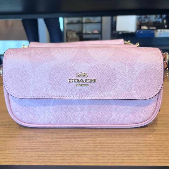 Coach | Bags | Nwt Coach Hailey Flap Bag In Signature Canvas Can7 ...